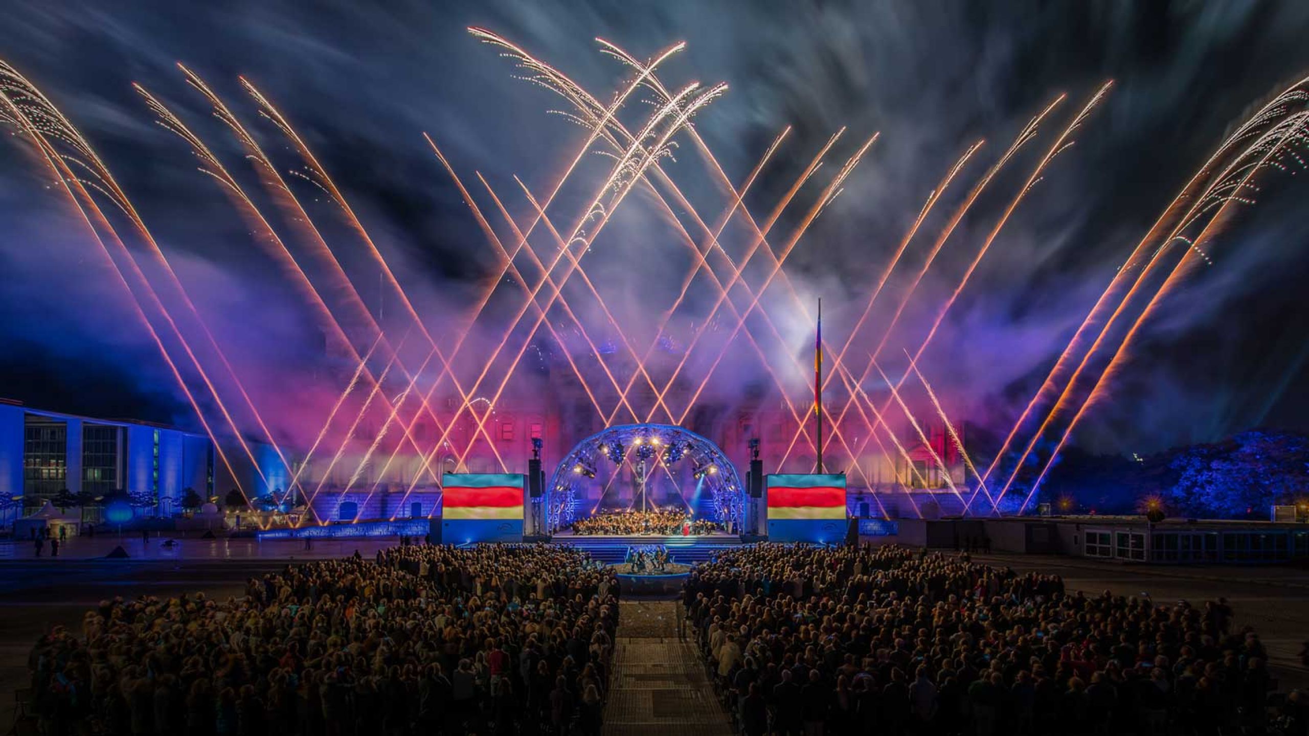 25th Day of German unity — Berlin - Lunatx SFX